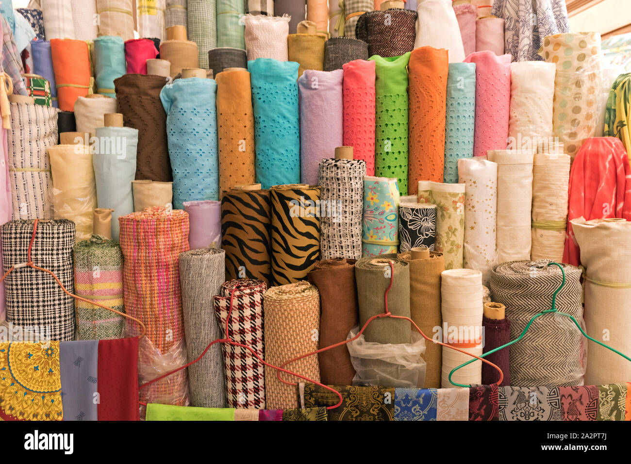 Colourful textile hi-res stock photography and images - Alamy