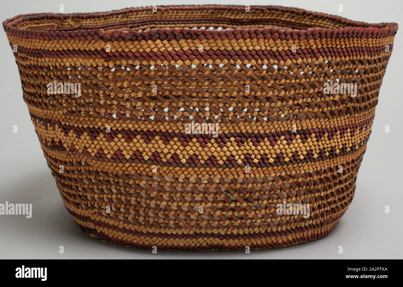 Salish native hi-res stock photography and images - Alamy