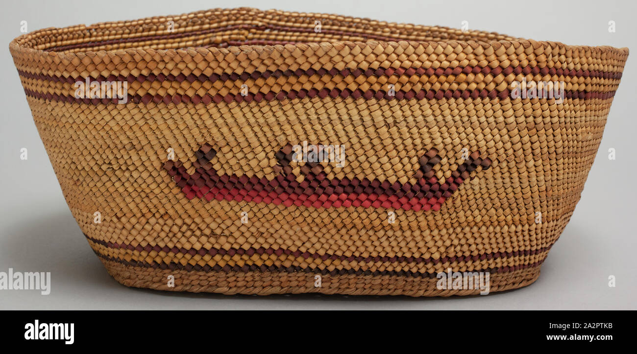 Makah basket hi-res stock photography and images - Alamy