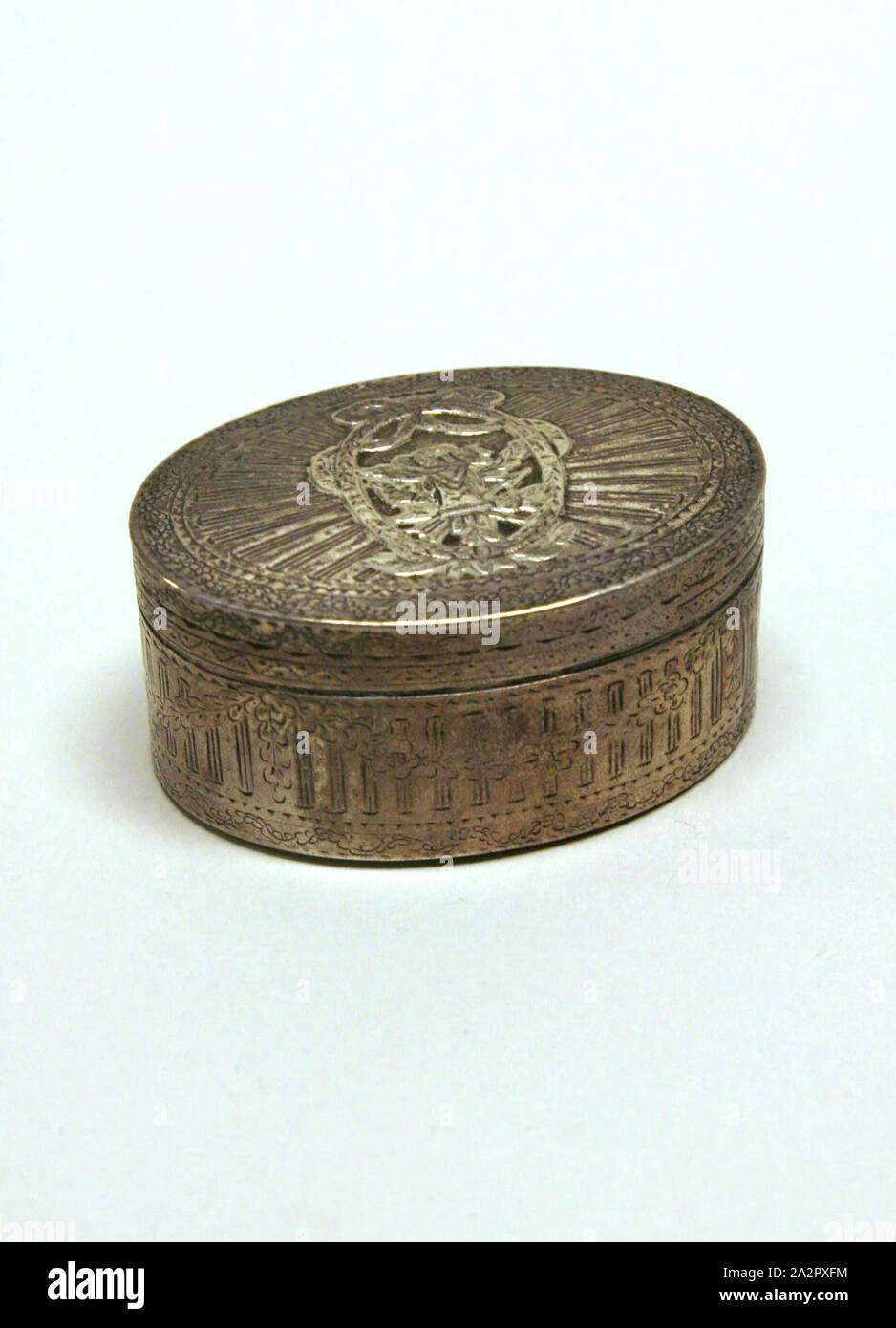 Lidded hi-res stock photography and images - Alamy