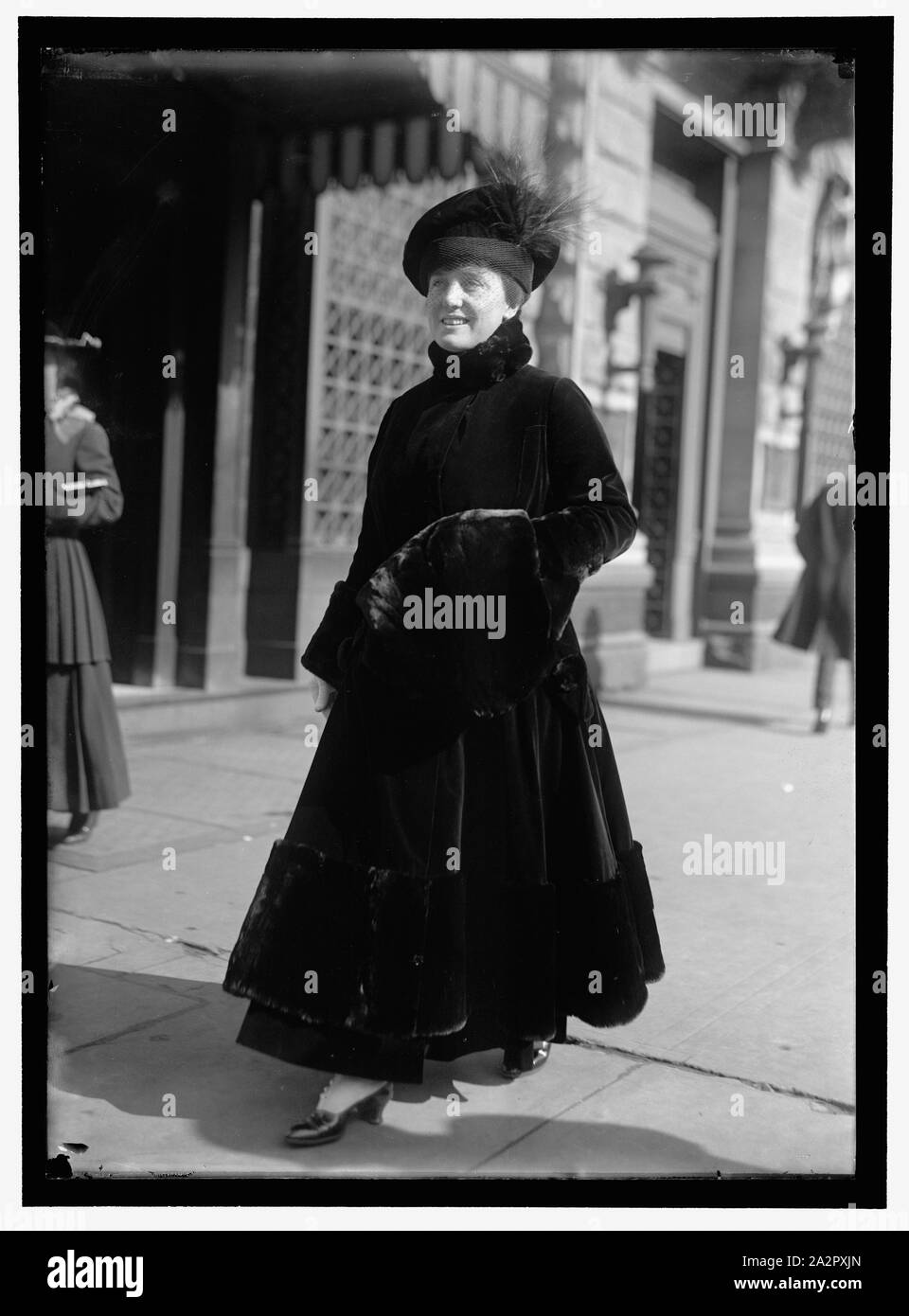 Mrs mary roberts hi-res stock photography and images - Alamy