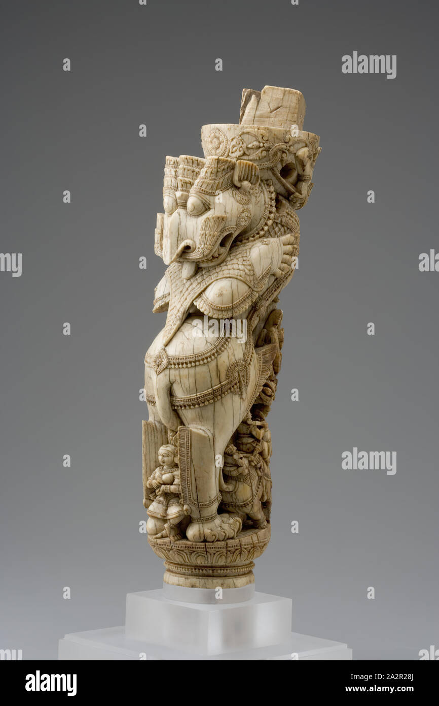 Indian throne hi-res stock photography and images - Alamy
