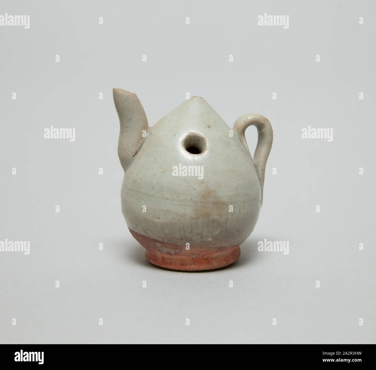 Chinese water dropper hi-res stock photography and images - Alamy