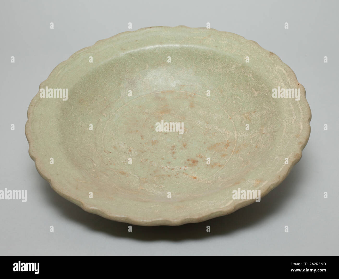 Inverted rim hi-res stock photography and images - Alamy