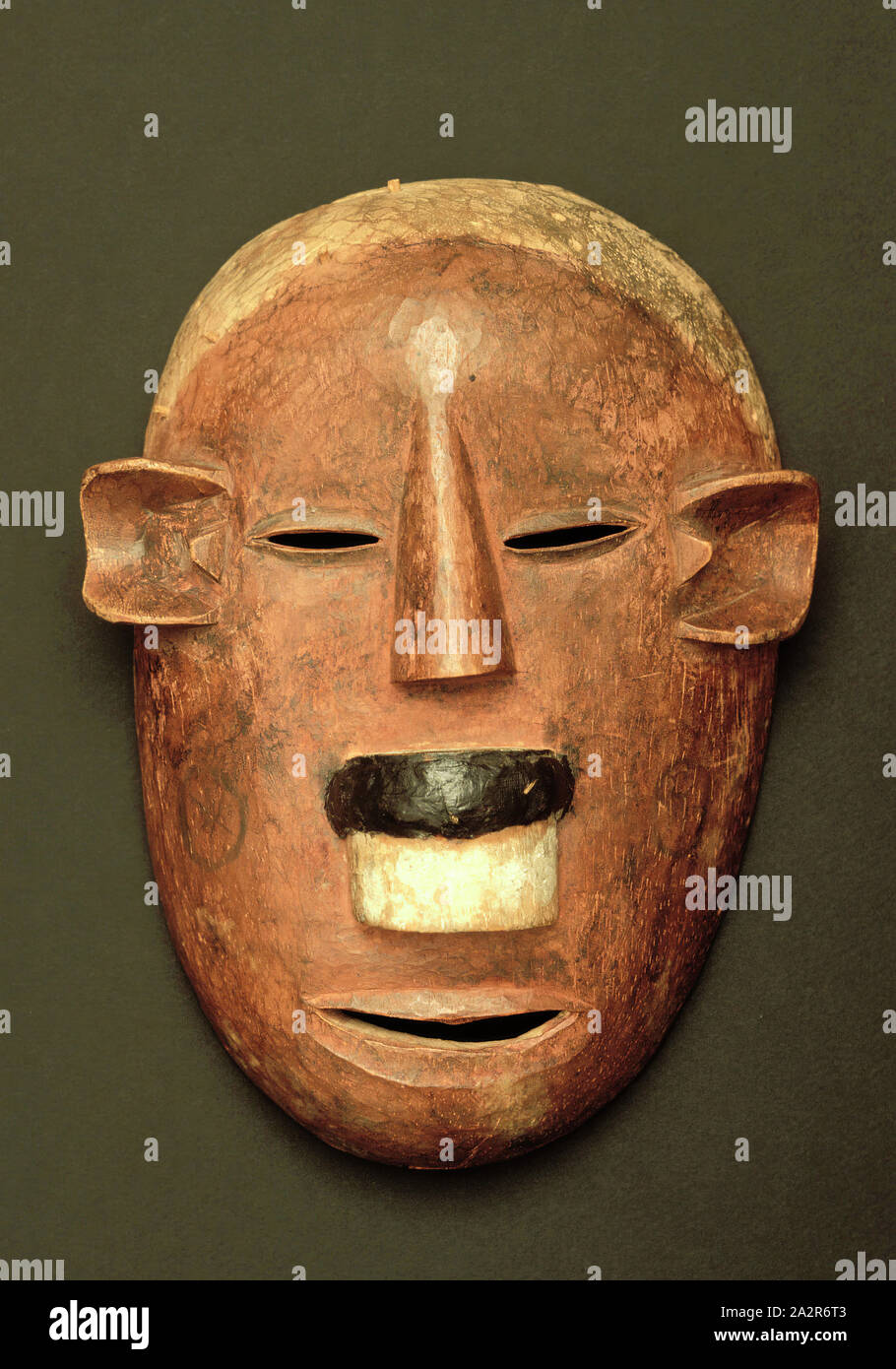 Makonde mask hi-res stock photography and images - Alamy
