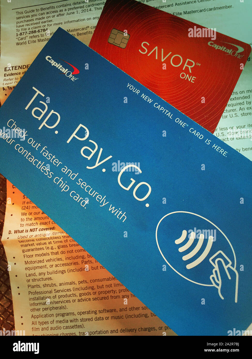 Mastercard new logo card hi-res stock photography and images - Alamy