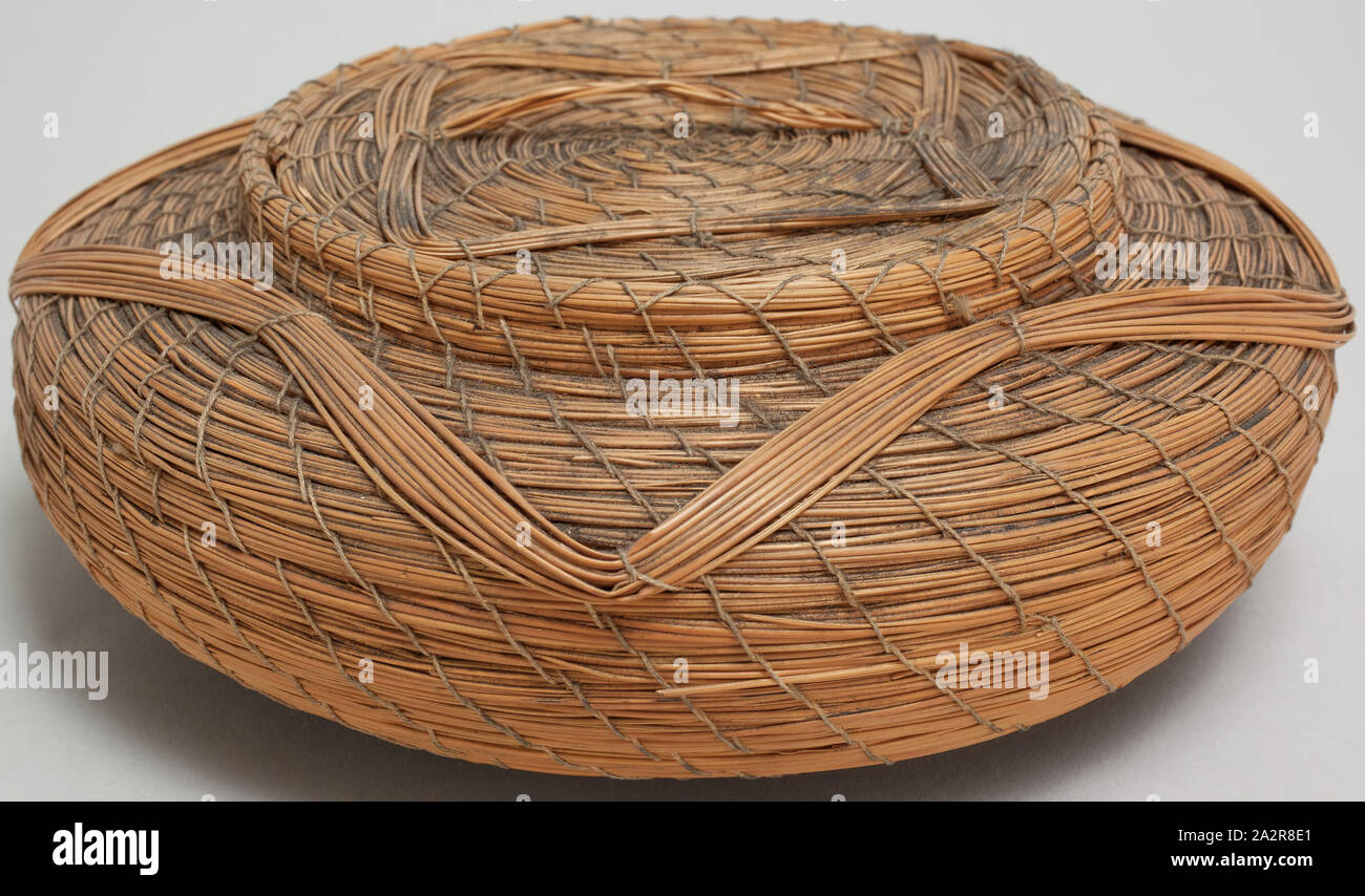 Seminole basket sweetgrass hi-res stock photography and images - Alamy