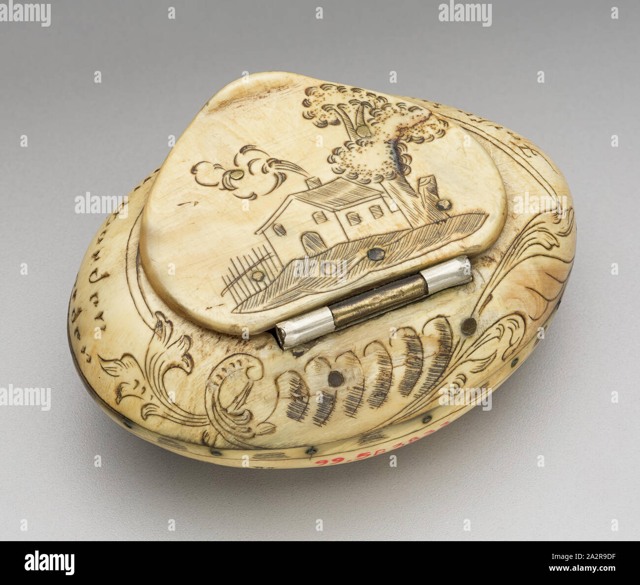Snuff box 17th hi-res stock photography and images - Alamy