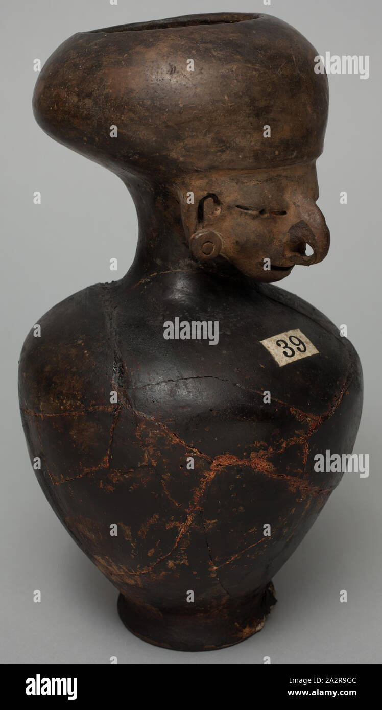 Burial vessel hi-res stock photography and images - Alamy