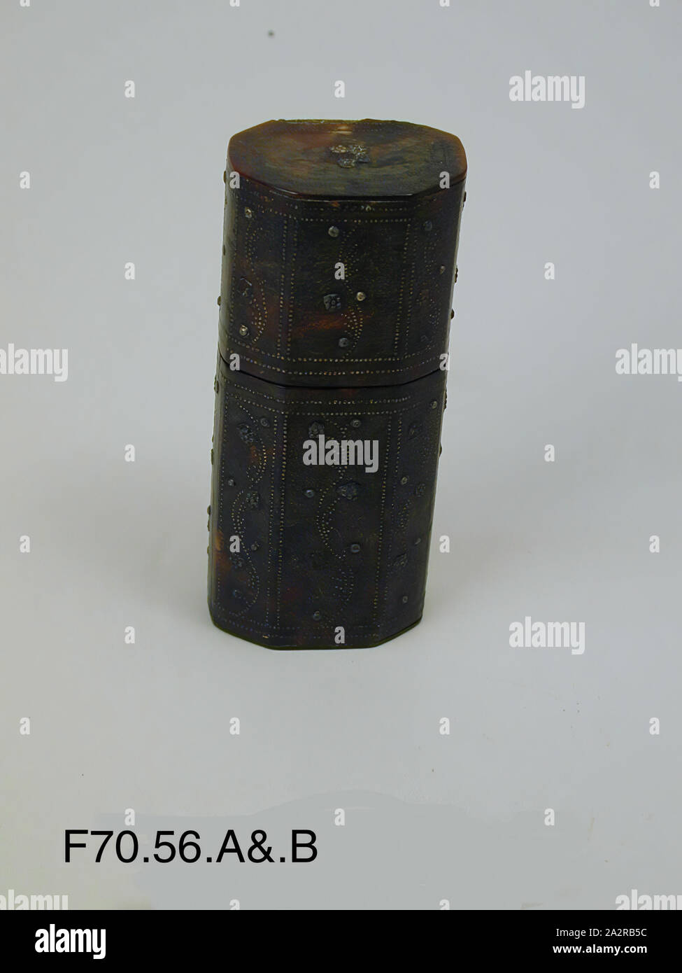 Eight sided box hi-res stock photography and images - Alamy
