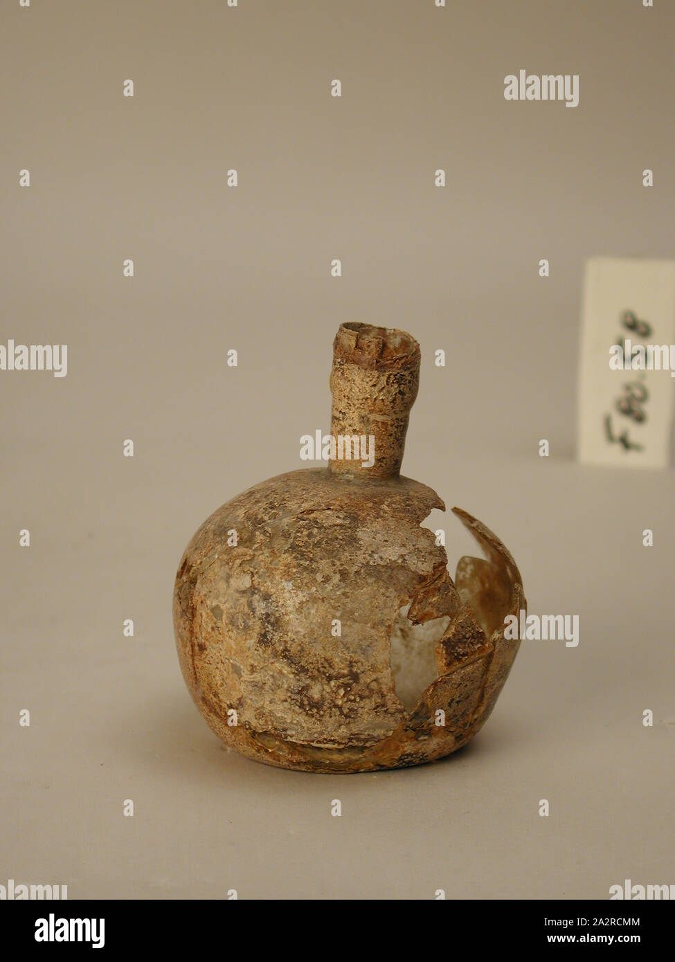 Roman bottle hi-res stock photography and images - Alamy