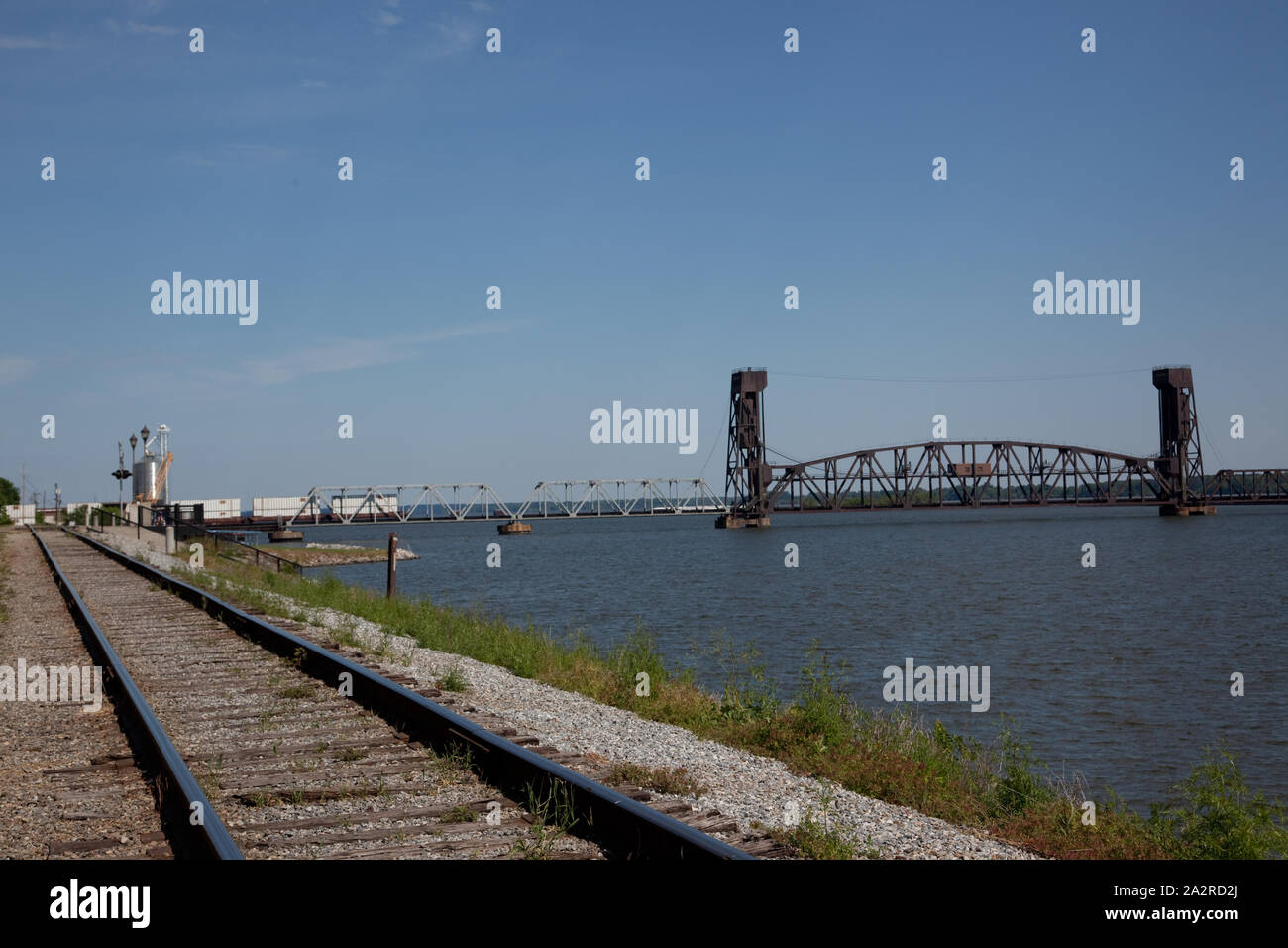 Railroad bridge, Decatur, Alabama Stock Photo - Alamy