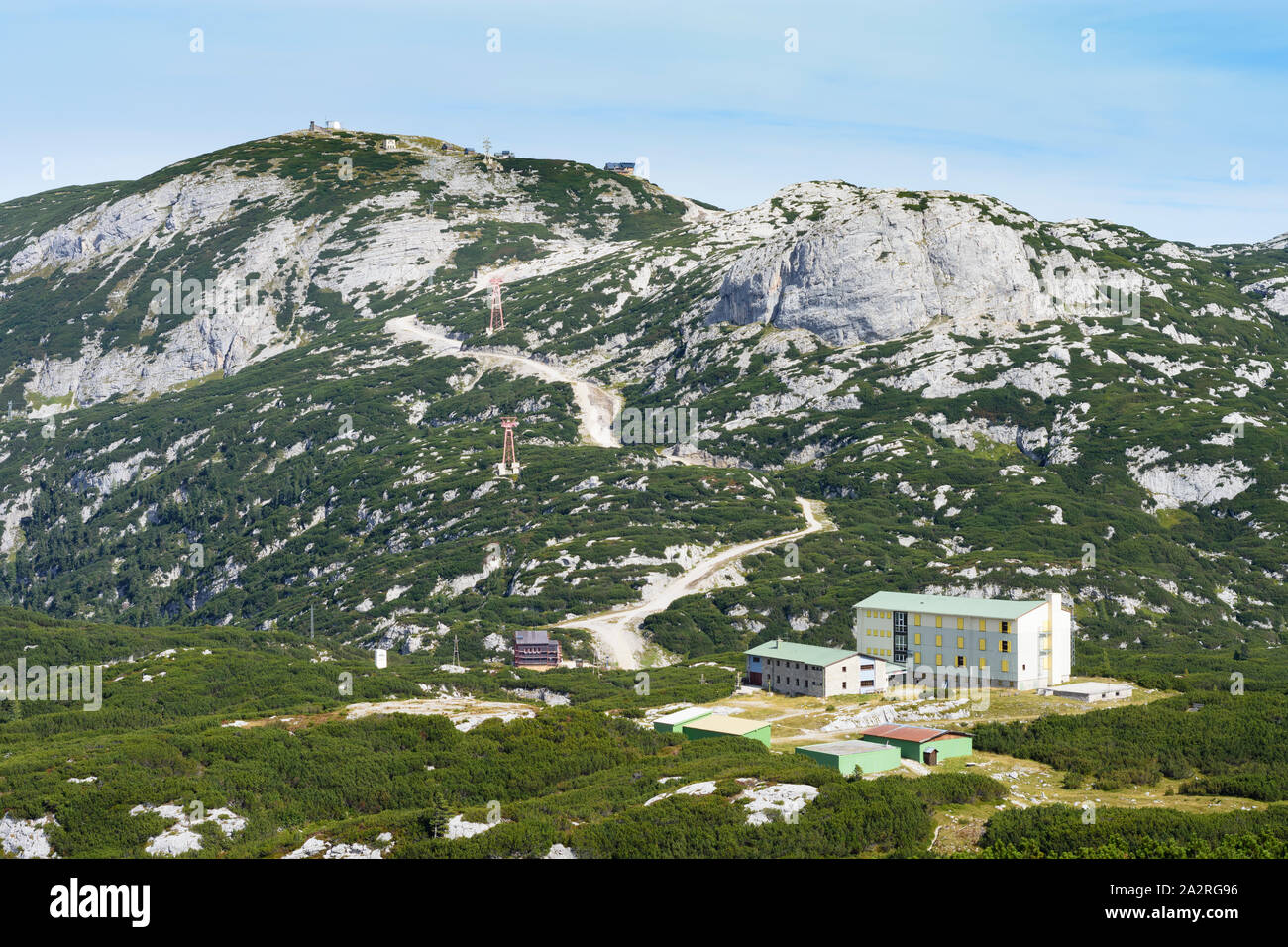 Dachstein Mountains: summit Krippenstein, cable railway ...