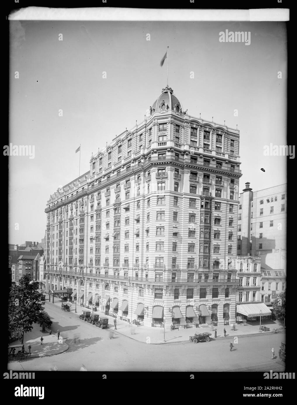 The raleigh hotel Black and White Stock Photos & Images - Alamy
