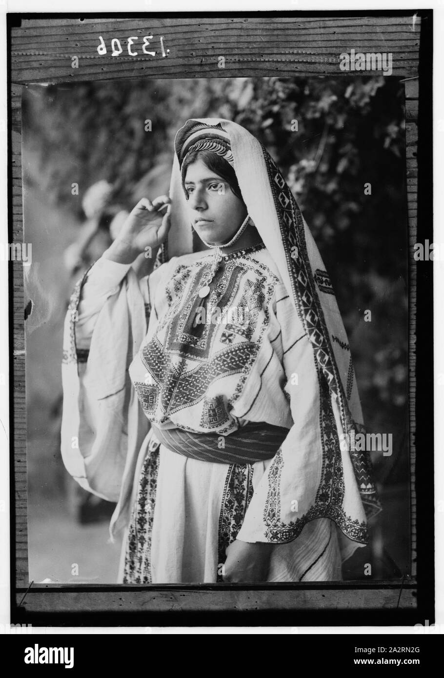Ramallah woman Black and White Stock Photos & Images - Alamy