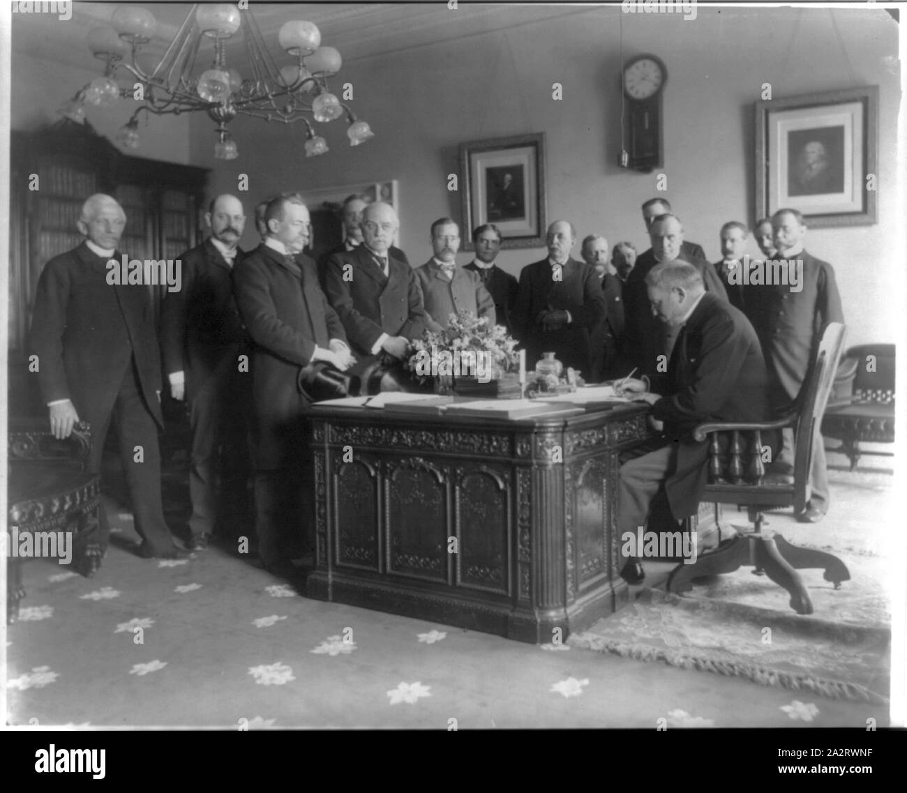 Peace enforcement Black and White Stock Photos & Images - Alamy