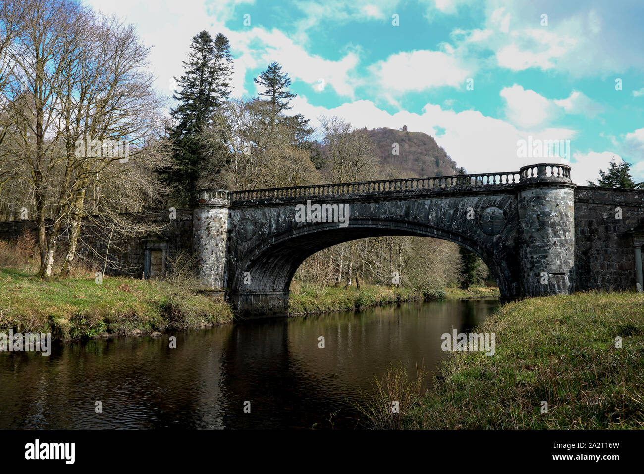 Castle bridge inveraray scotland hi-res stock photography and images ...