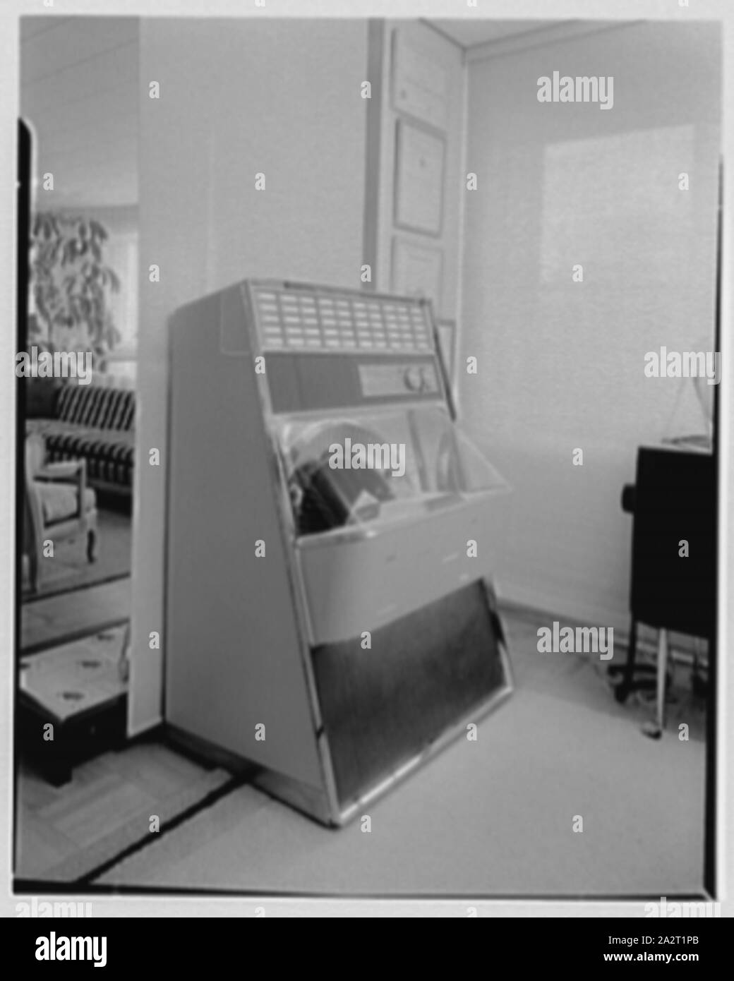 Raymond Loewy, apartment at 900 5th Ave., New York City Stock Photo - Alamy