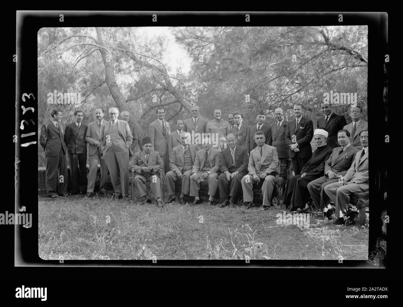 Broadcasting reception Black and White Stock Photos & Images - Alamy