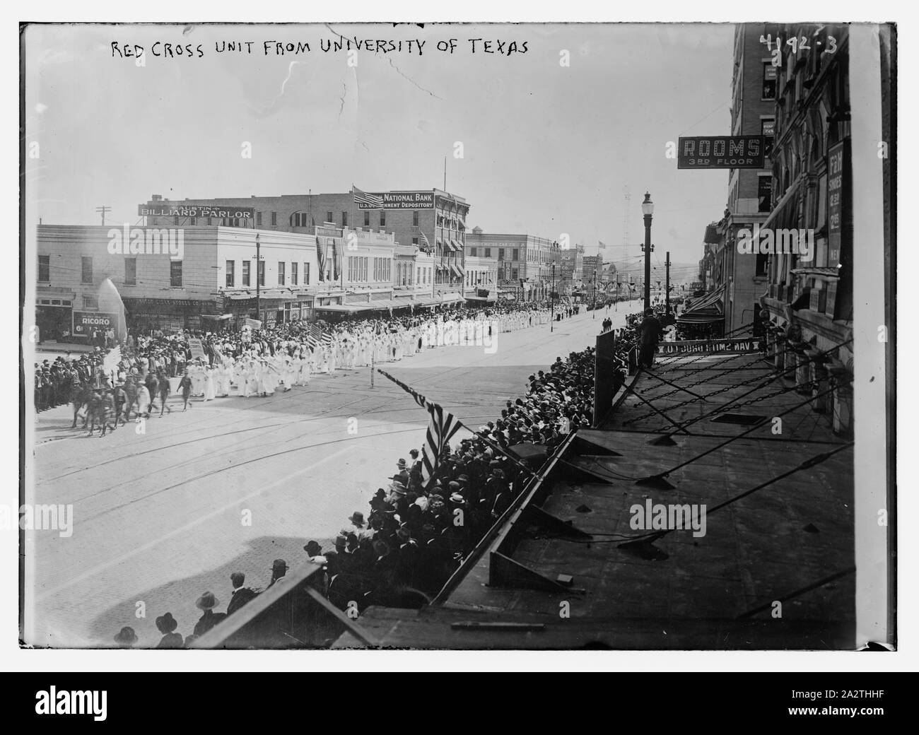 Red cross unit hi-res stock photography and images - Alamy