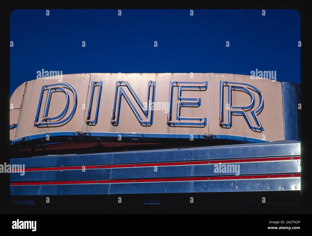 Red robin diner sign hi-res stock photography and images - Alamy