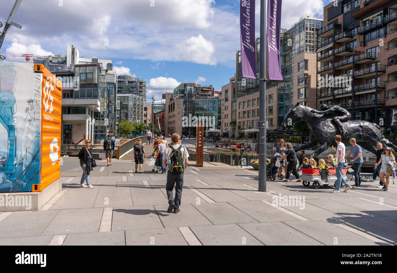 OSLO, NORWAY - Visitors on The Harbour Promenade, Oslo waterfront Stock ...
