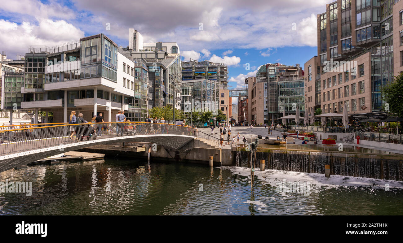 OSLO, NORWAY - Pedestrian bridge and buildings, Oslo waterfront Stock ...