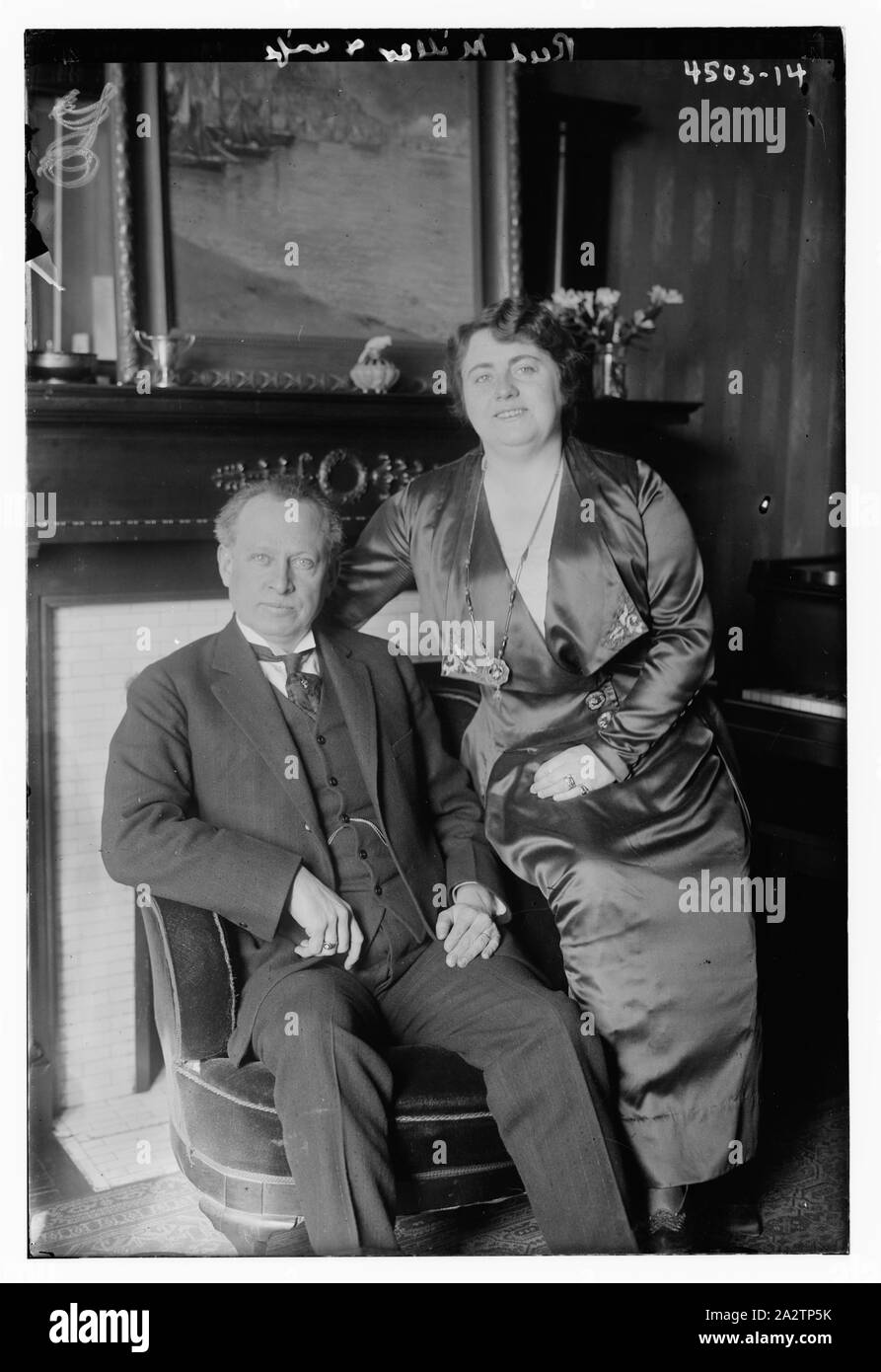 Social reed Black and White Stock Photos & Images - Alamy