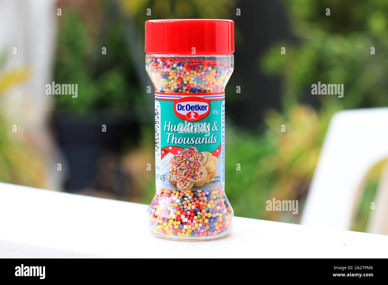 Colourful sprinkles hi-res stock photography and images - Alamy