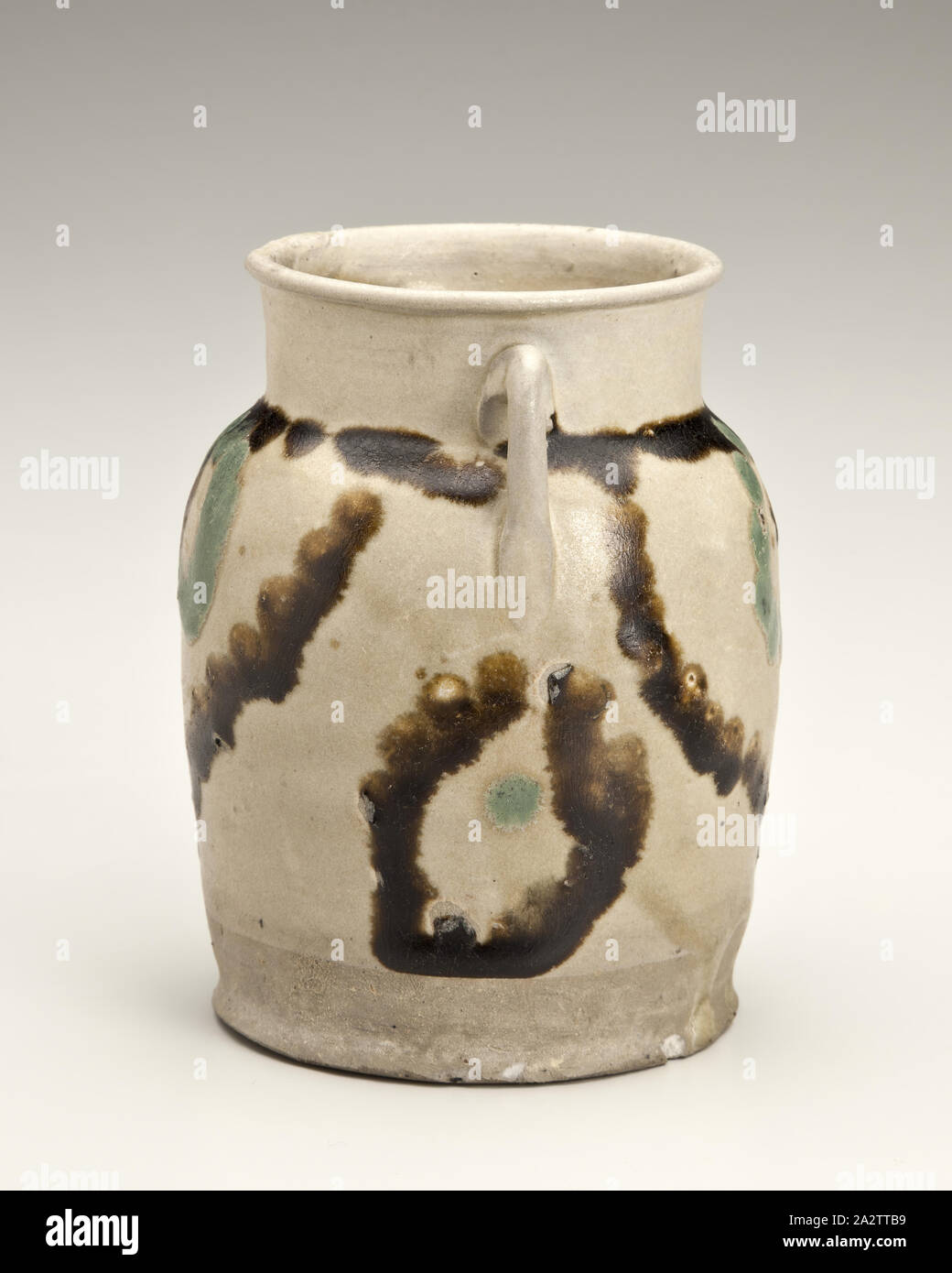 jar with lotus leaf design, Stoneware (changsha Ware), H: 4-1/2 in ...