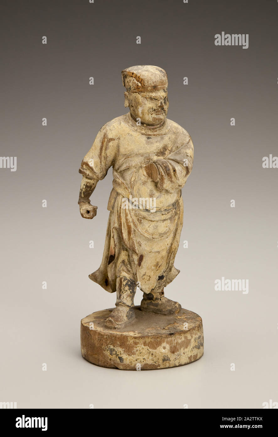 Standing art hi-res stock photography and images - Alamy