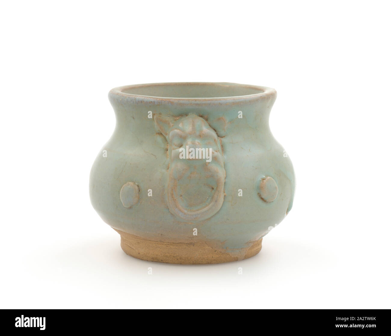 small censer with two appliqué masks and 4 bosses, Song dynasty, Song ...