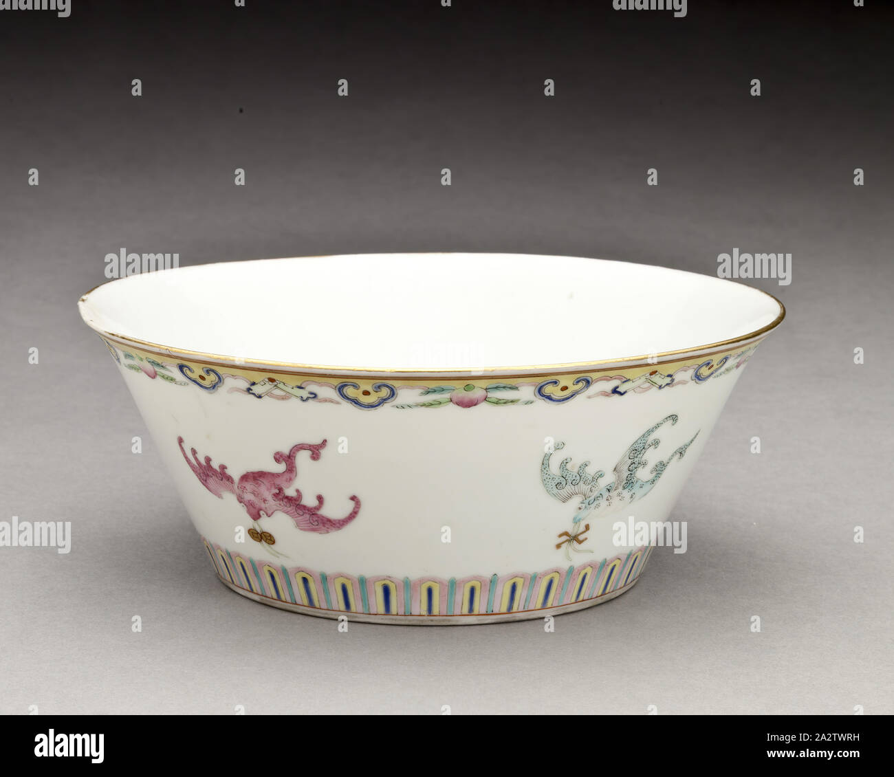 Tongzhi porcelain hi-res stock photography and images - Alamy