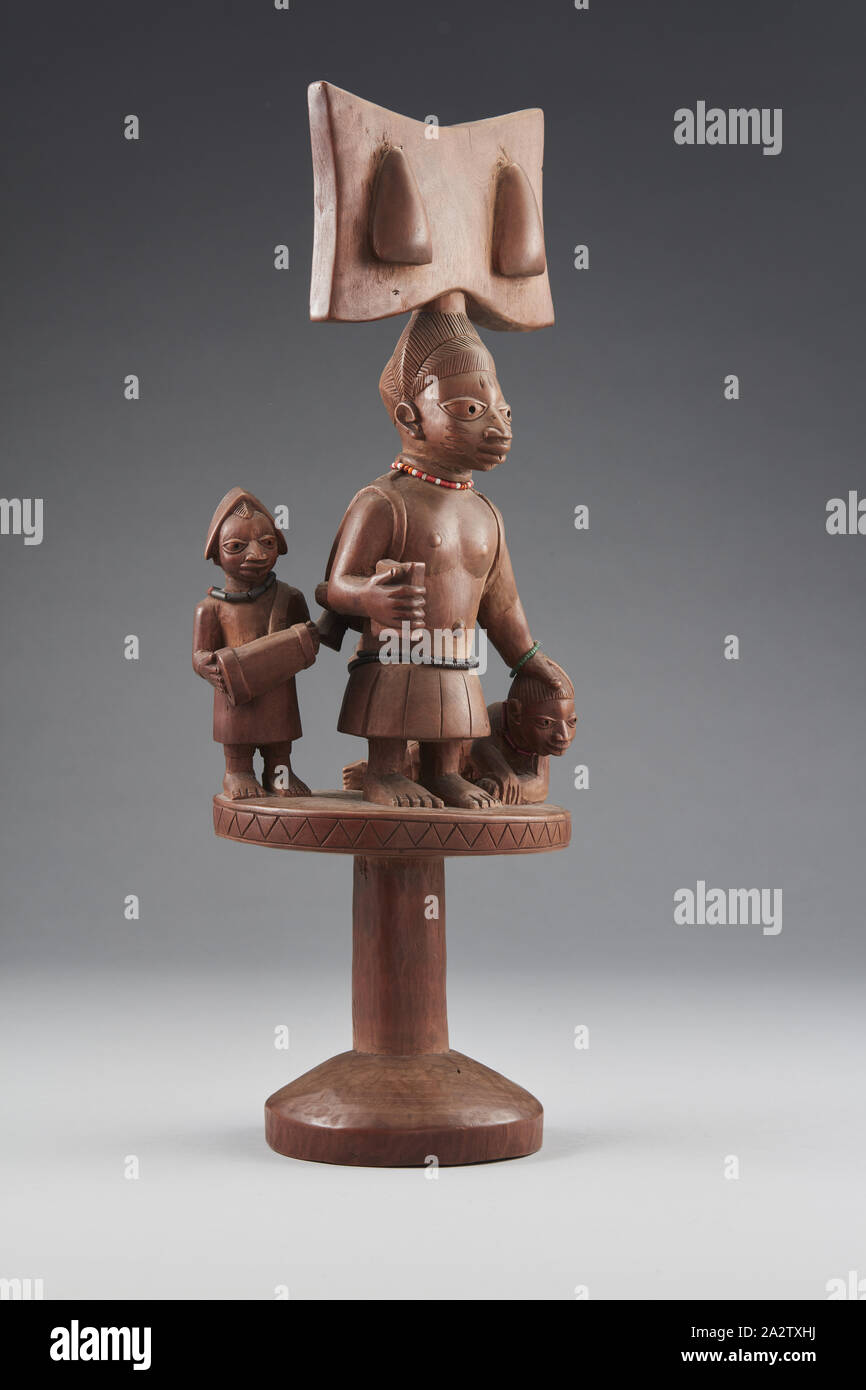 Staff of sango hi-res stock photography and images - Alamy