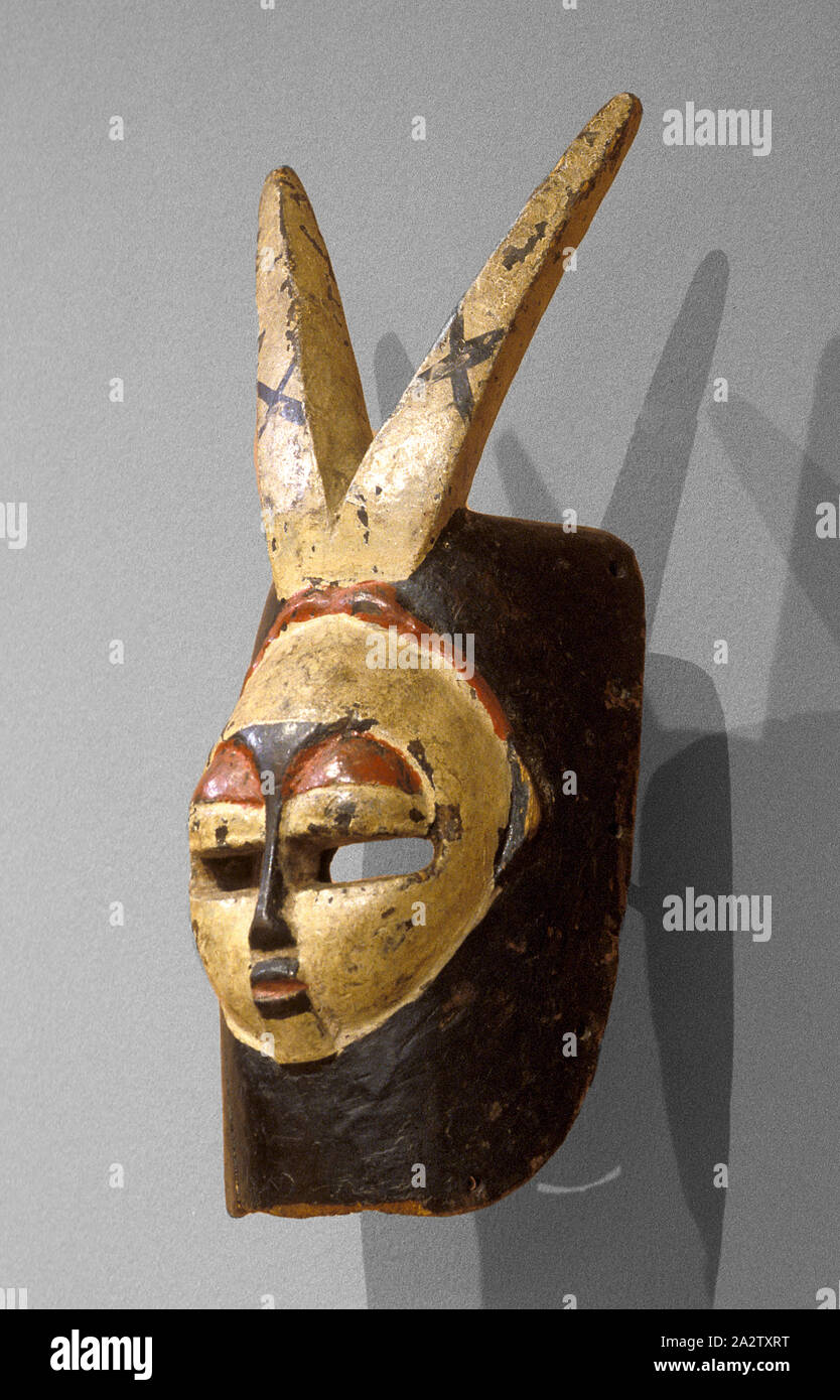 Ekpo face mask hi-res stock photography and images - Alamy