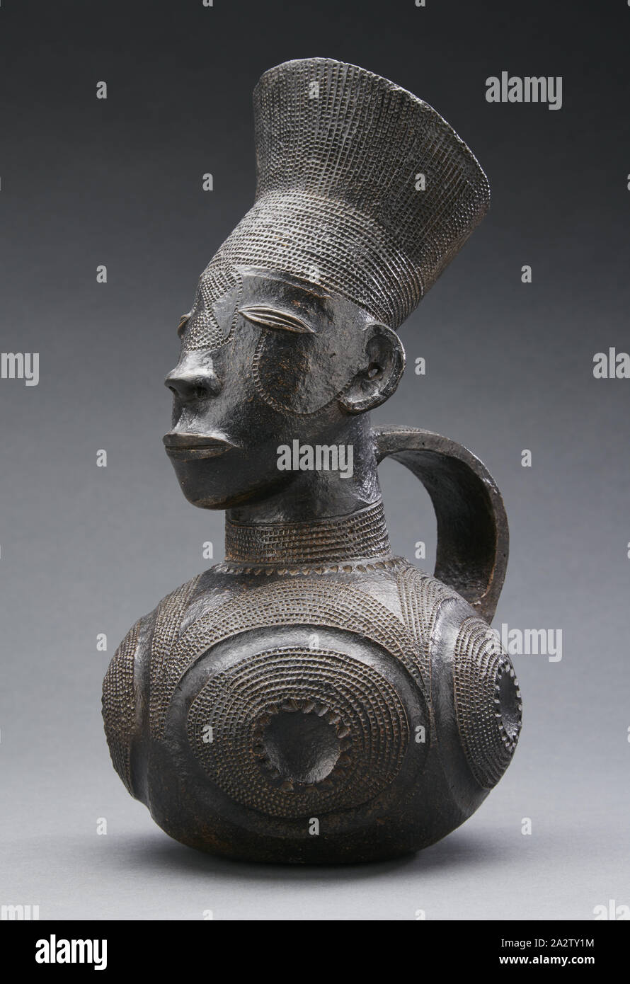 vessel, Mangbetu people, 20th century, ceramic, 11-3/16 in., African ...