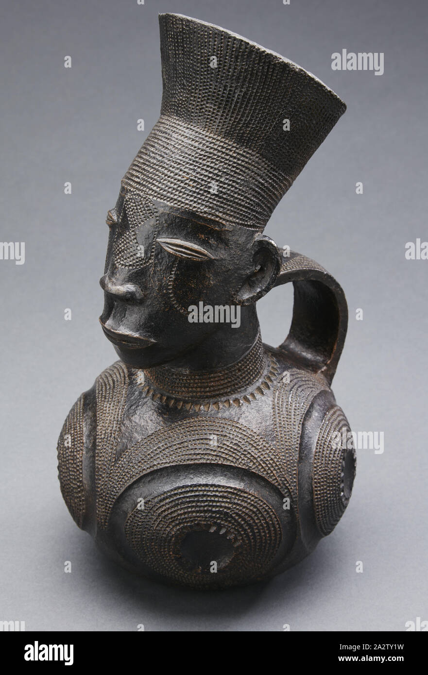 vessel, Mangbetu people, 20th century, ceramic, 11-3/16 in., African ...