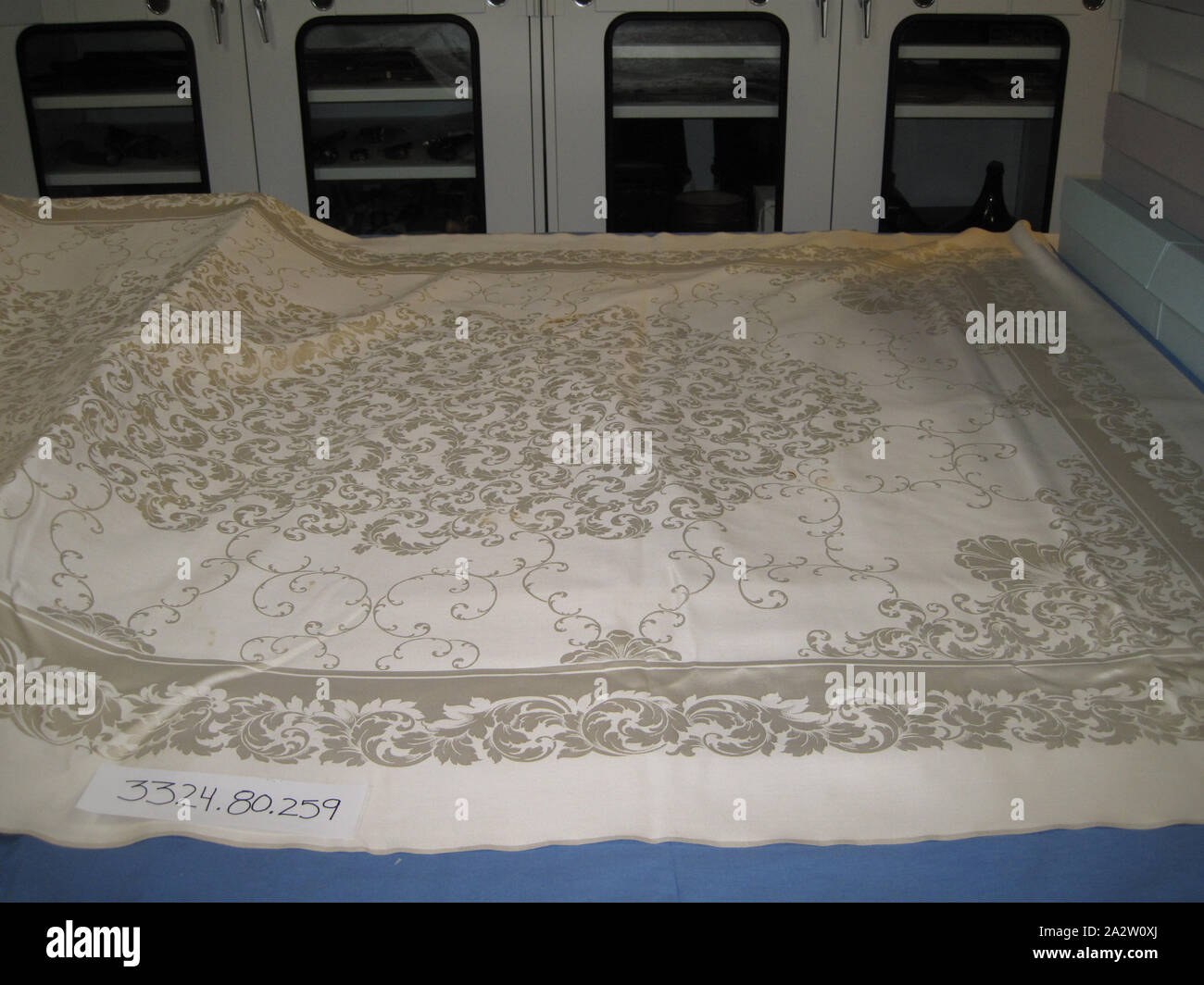 tablecloth (lace), European, mid-20th century, linen, rayon, 53.3 x 53. ...