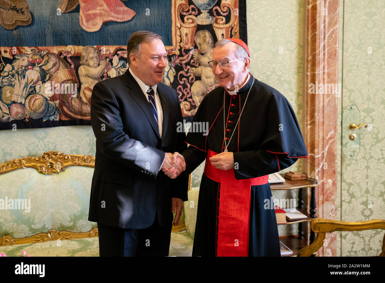 Bilateral cardinal hi-res stock photography and images - Alamy