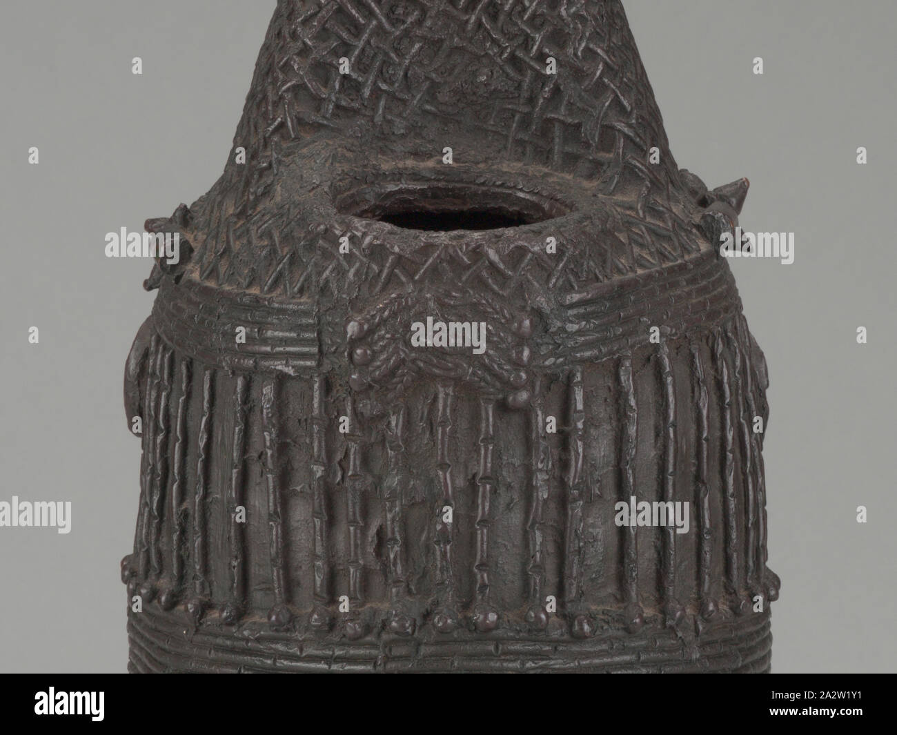 head of queen mother, Benin Kingdom, Edo people, late 18th century ...