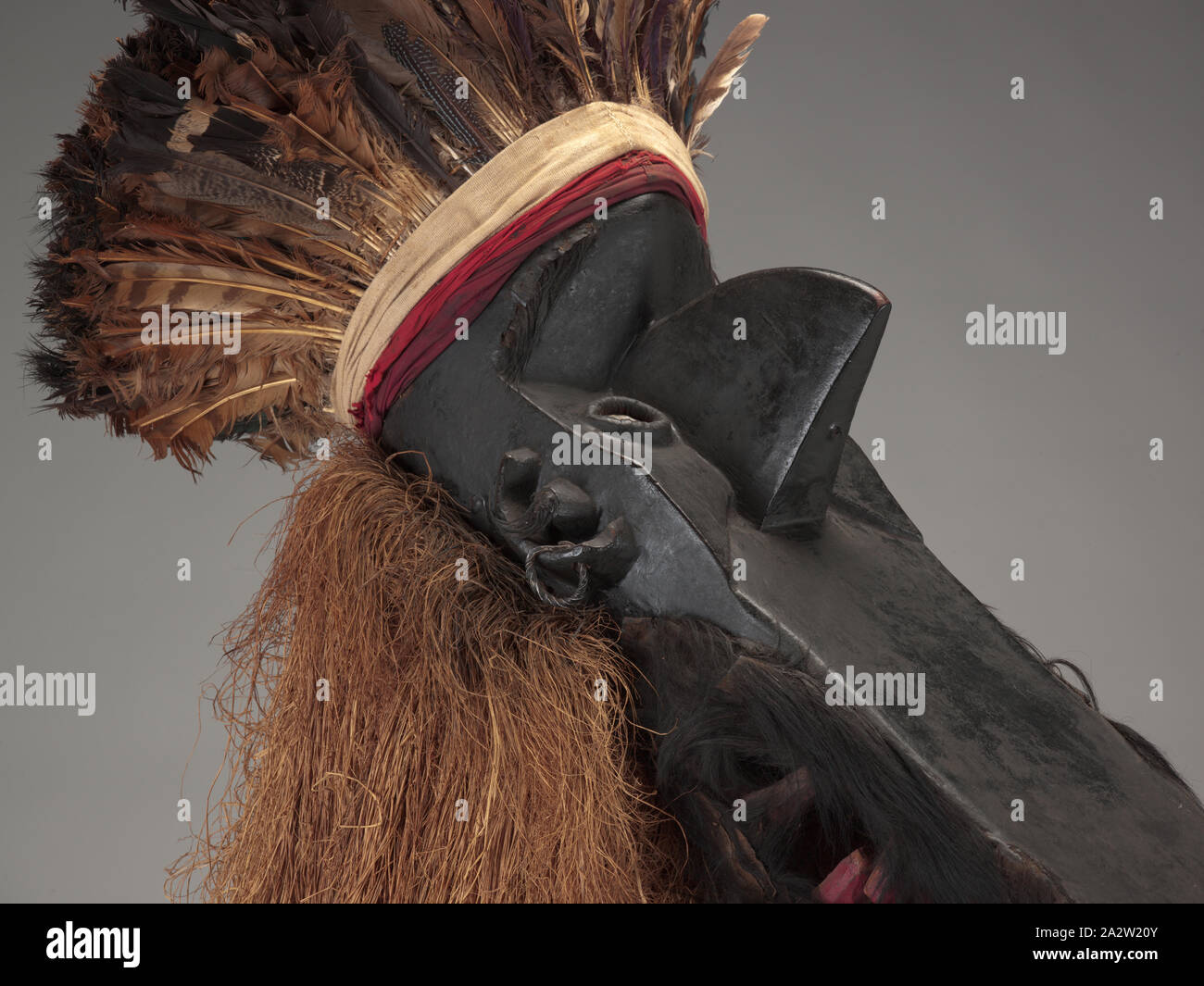 helmet mask for Poro association (Landai), Loma people, 20th century ...