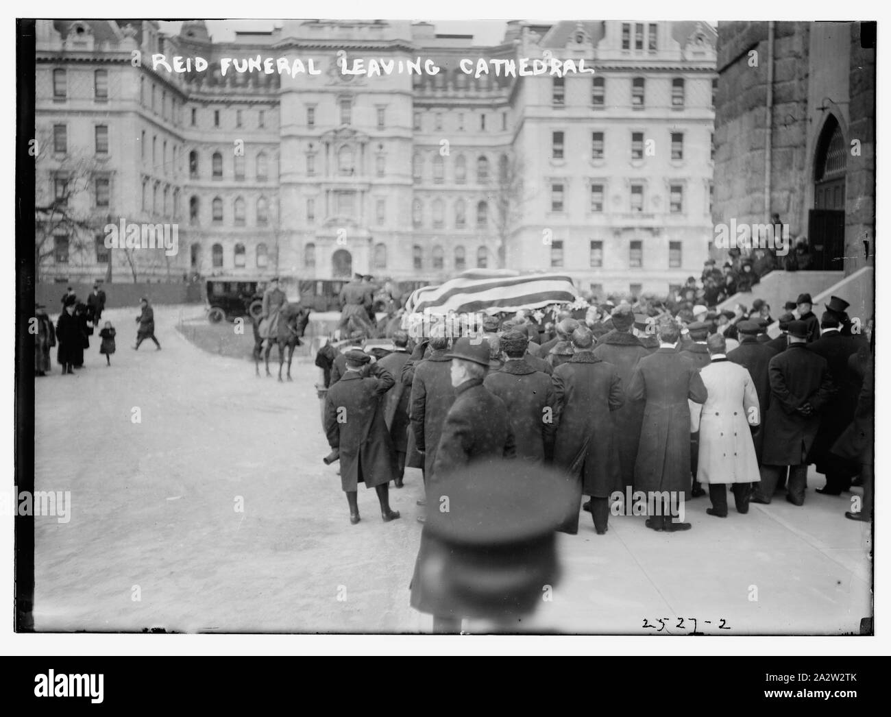 Funeral coffin church Black and White Stock Photos & Images - Alamy