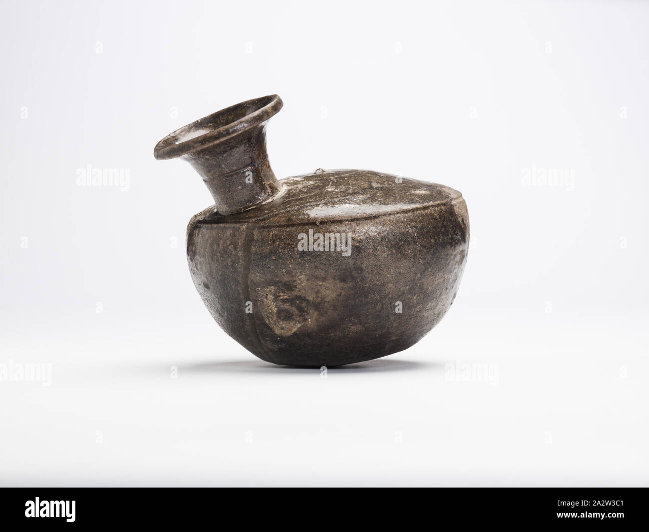 bottle, about 550, stoneware with natural glaze, Sue ware, 7 x 8-1/2 x ...