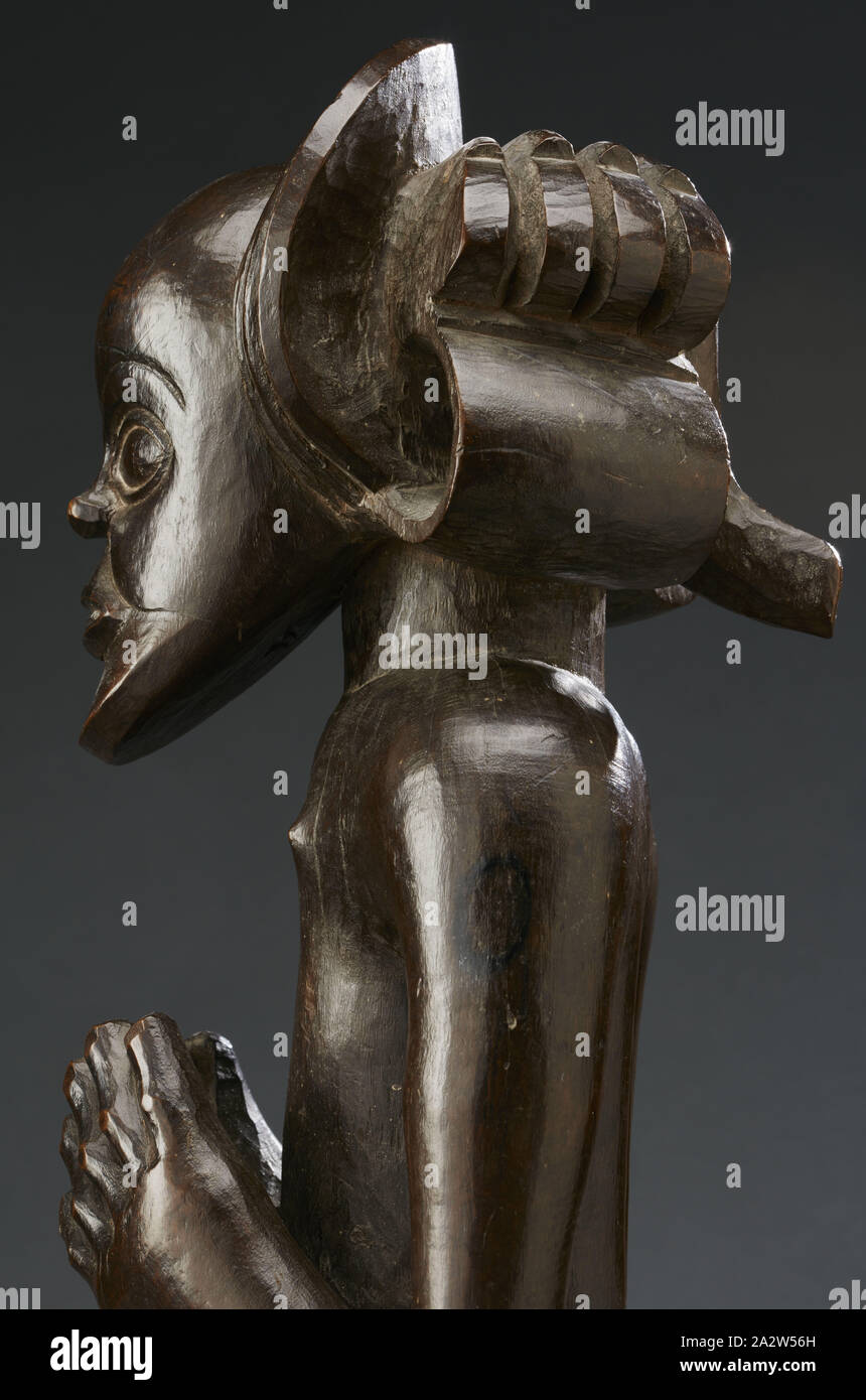 figure of chief, Chokwe people, late 19th - early 20th century, wood ...