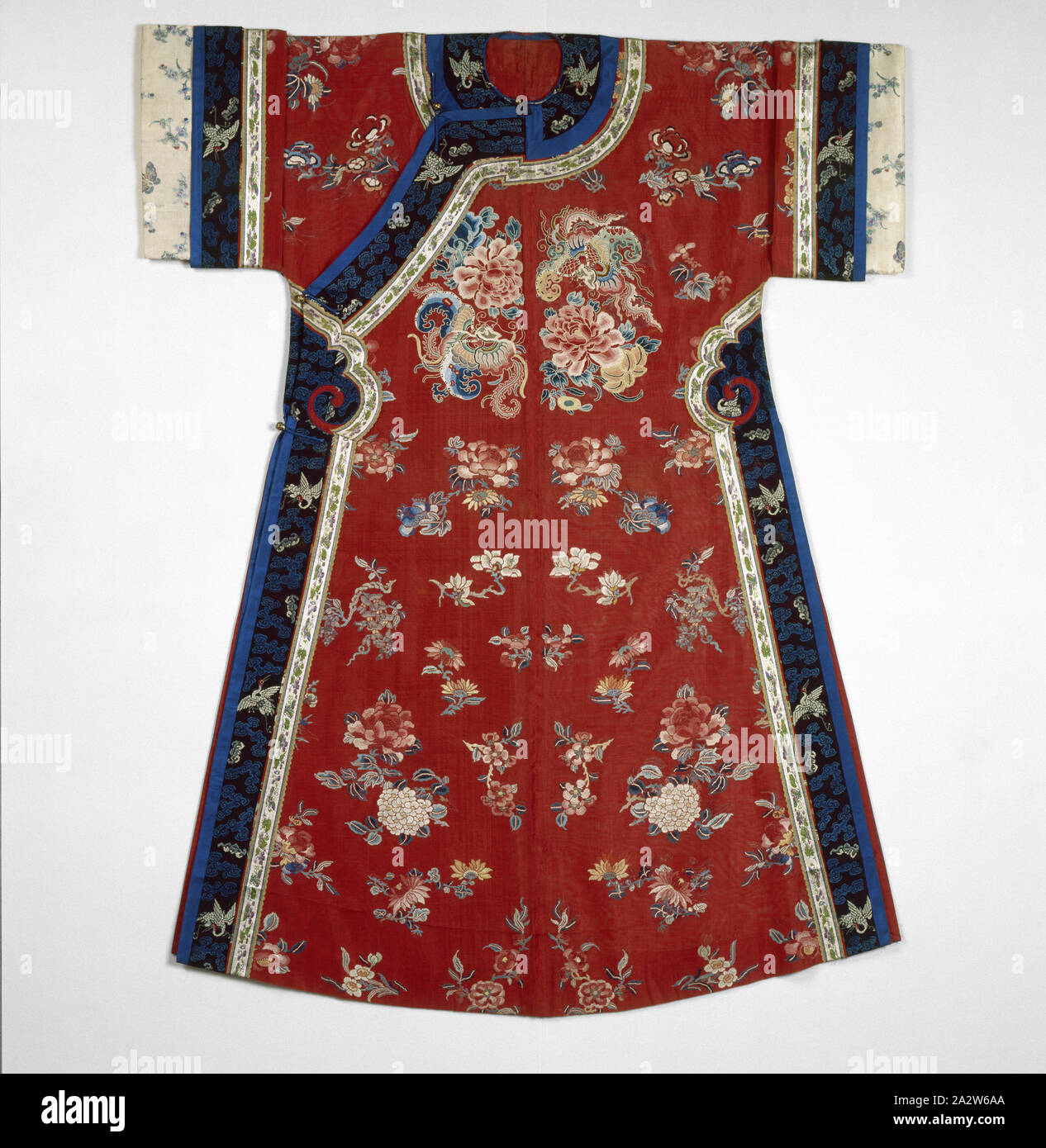 Womans semi formal domestic robe hi-res stock photography and images ...