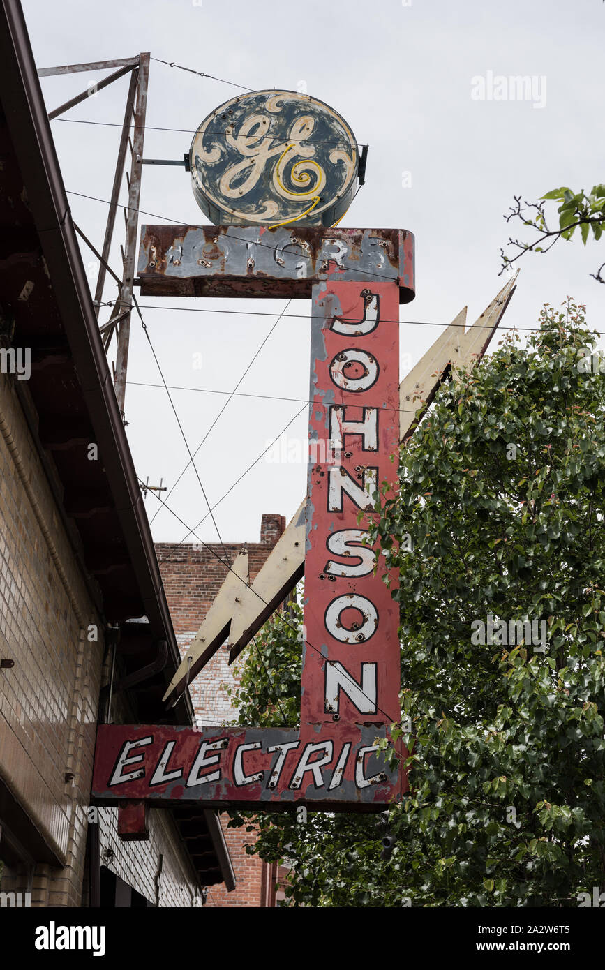 General electric sign old hi-res stock photography and images - Alamy