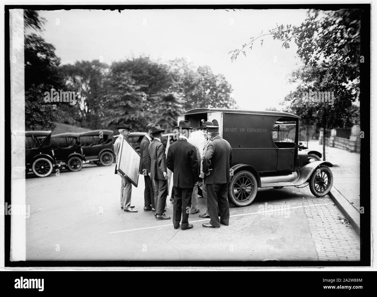 30 9 1921 Black and White Stock Photos & Images - Alamy