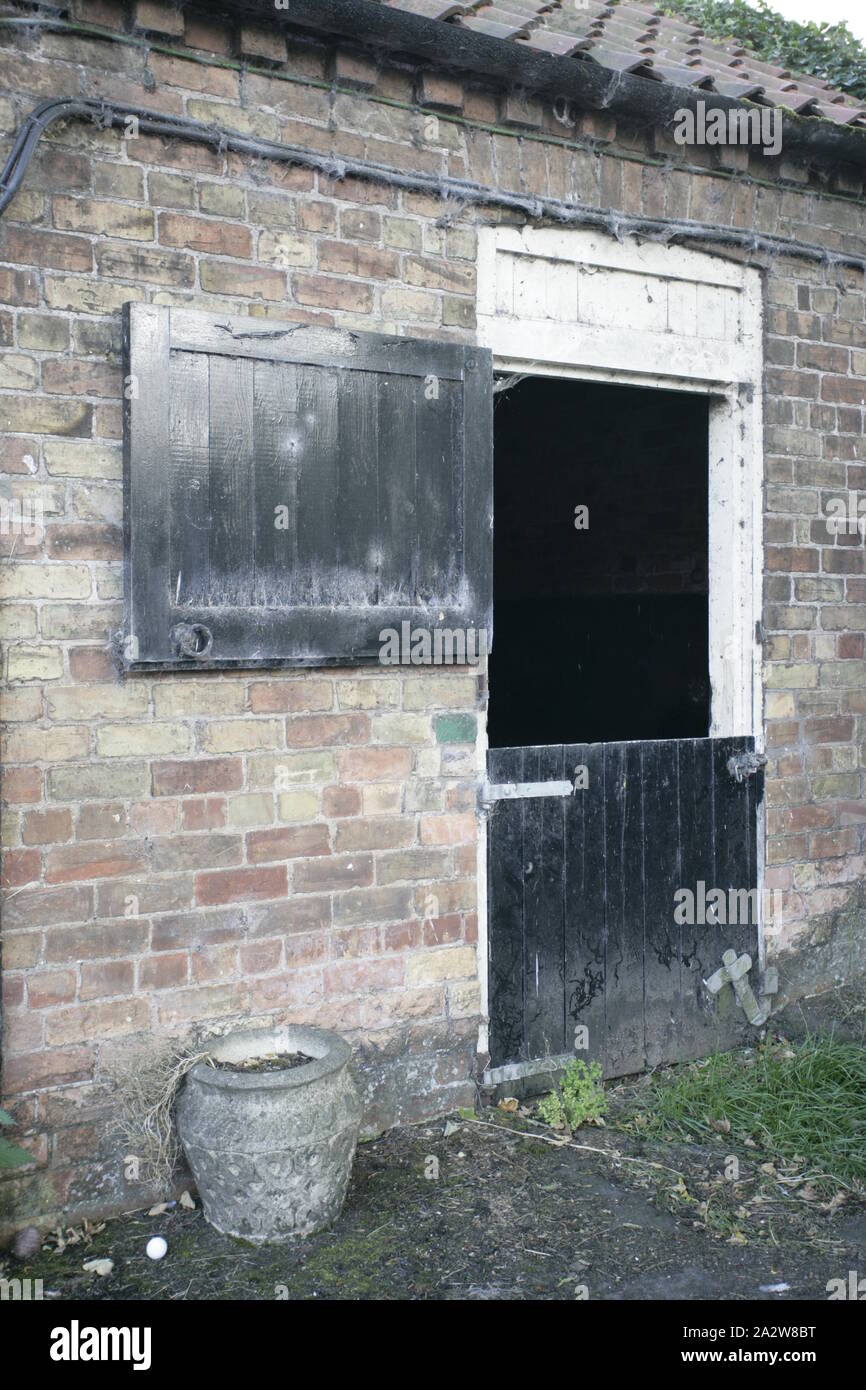 Old stable block hi-res stock photography and images - Alamy