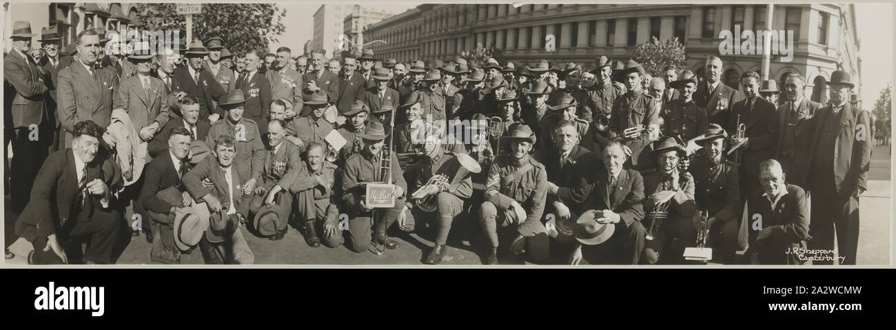 Photograph - 14th Battalion, Anzac Day Marchers, Melbourne, circa 1930s ...