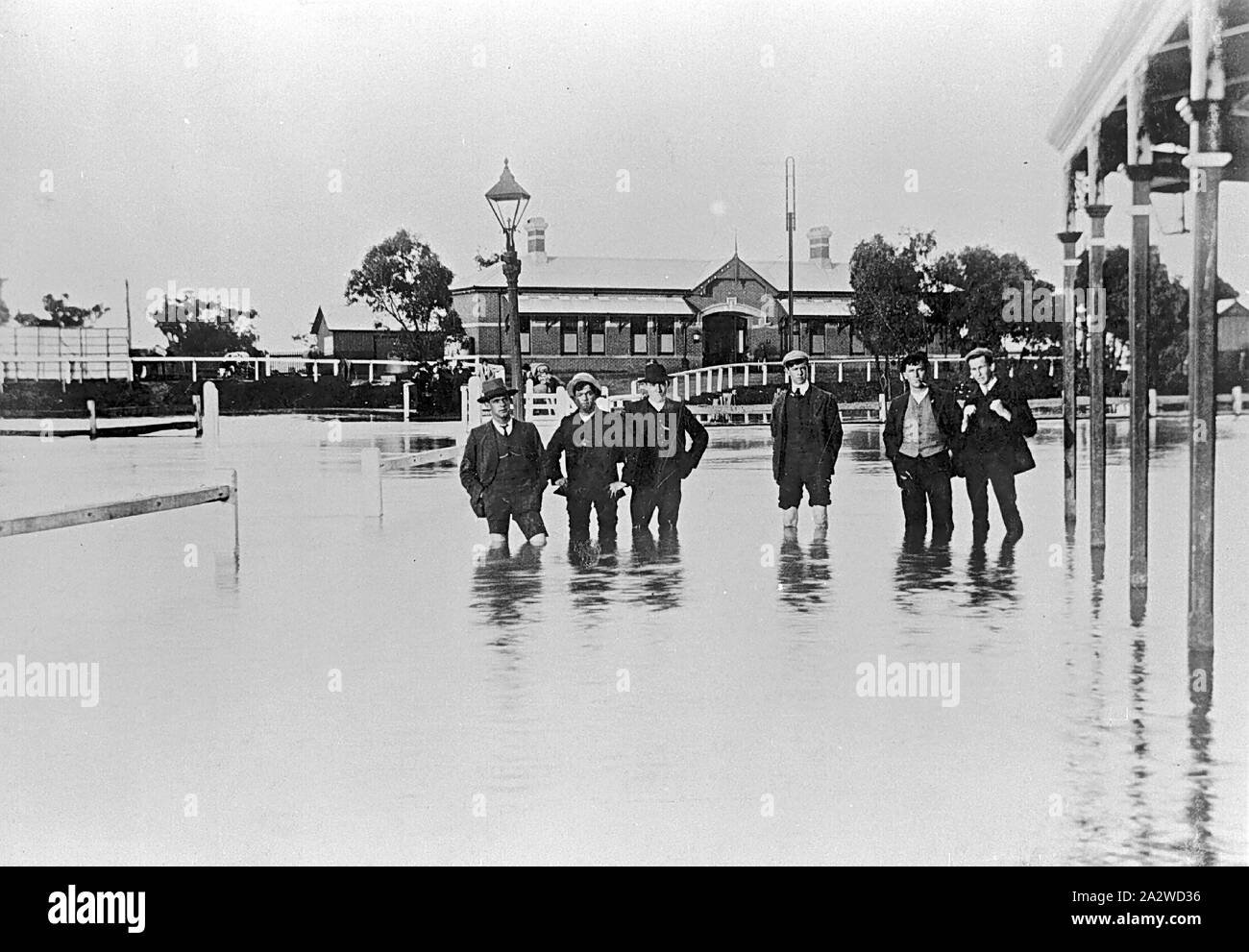 Warracknabeal station hi-res stock photography and images - Alamy